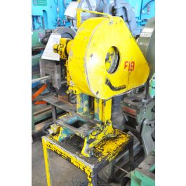 Used 5 Tons x 1-1/4" Presses , benchmaster 152-E | Sterling Machinery ...